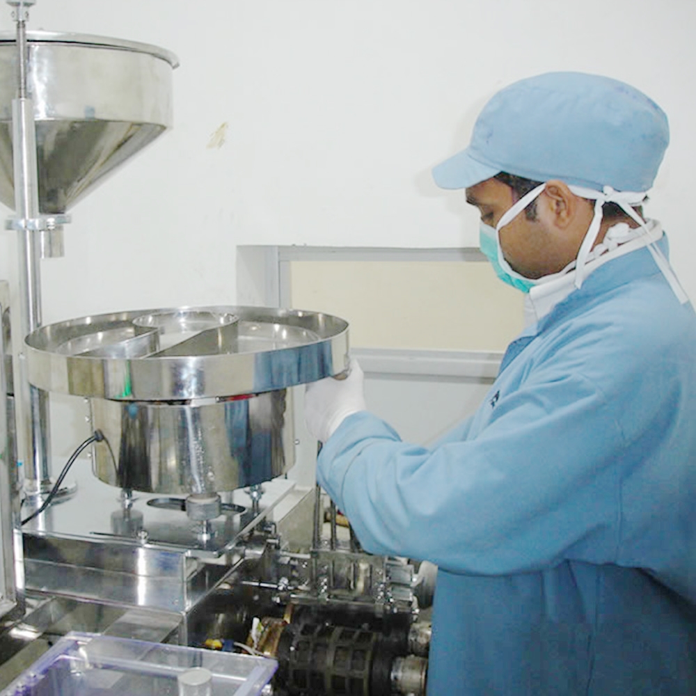 Gallery - Pharma Machineries, Pharmaceuticals Machinery, Ampoule Filler